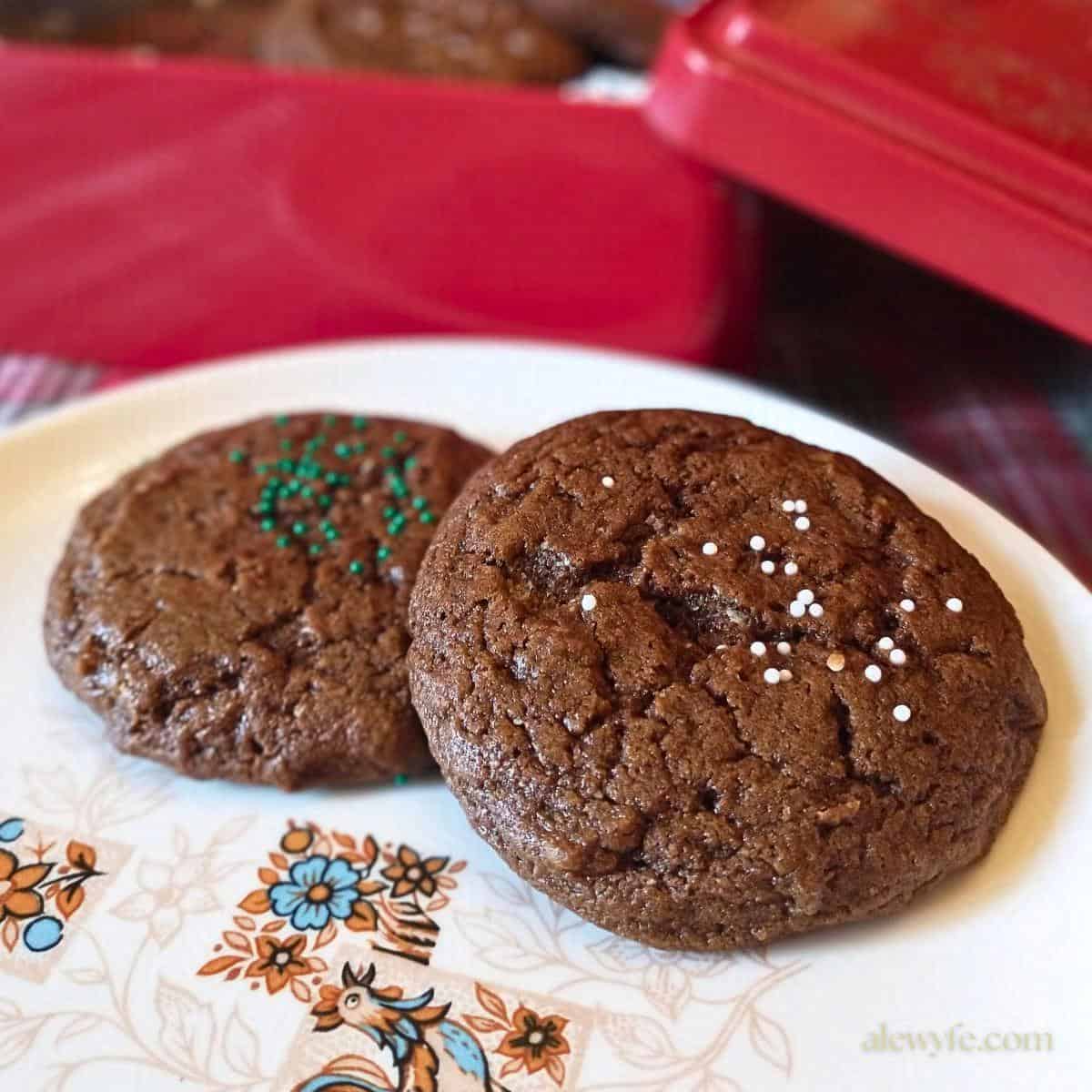 how long to cook molasses cookies